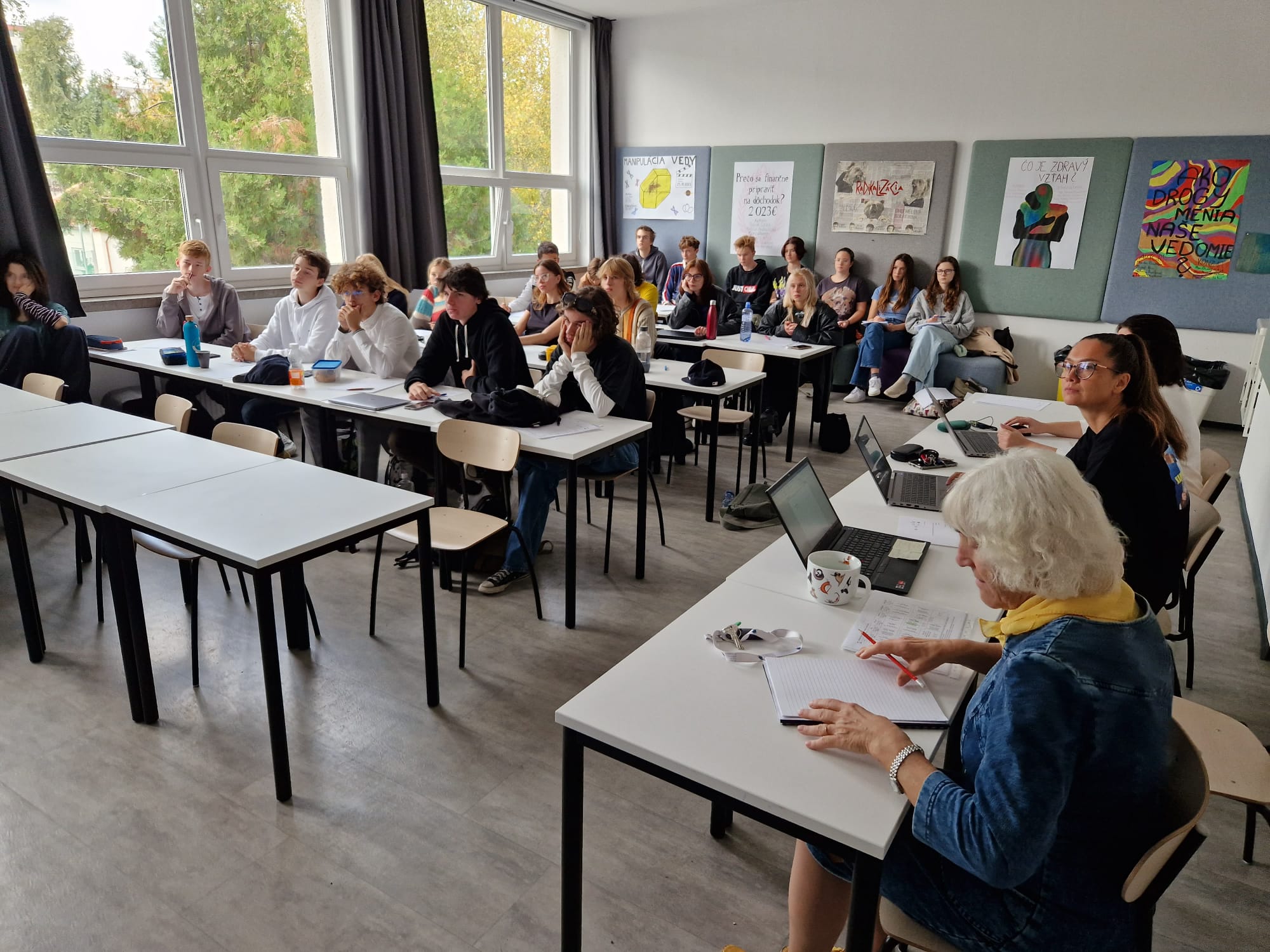 Prezentácie projektov ISCED 3 - 1. súkromné gymnázium v Bratislave