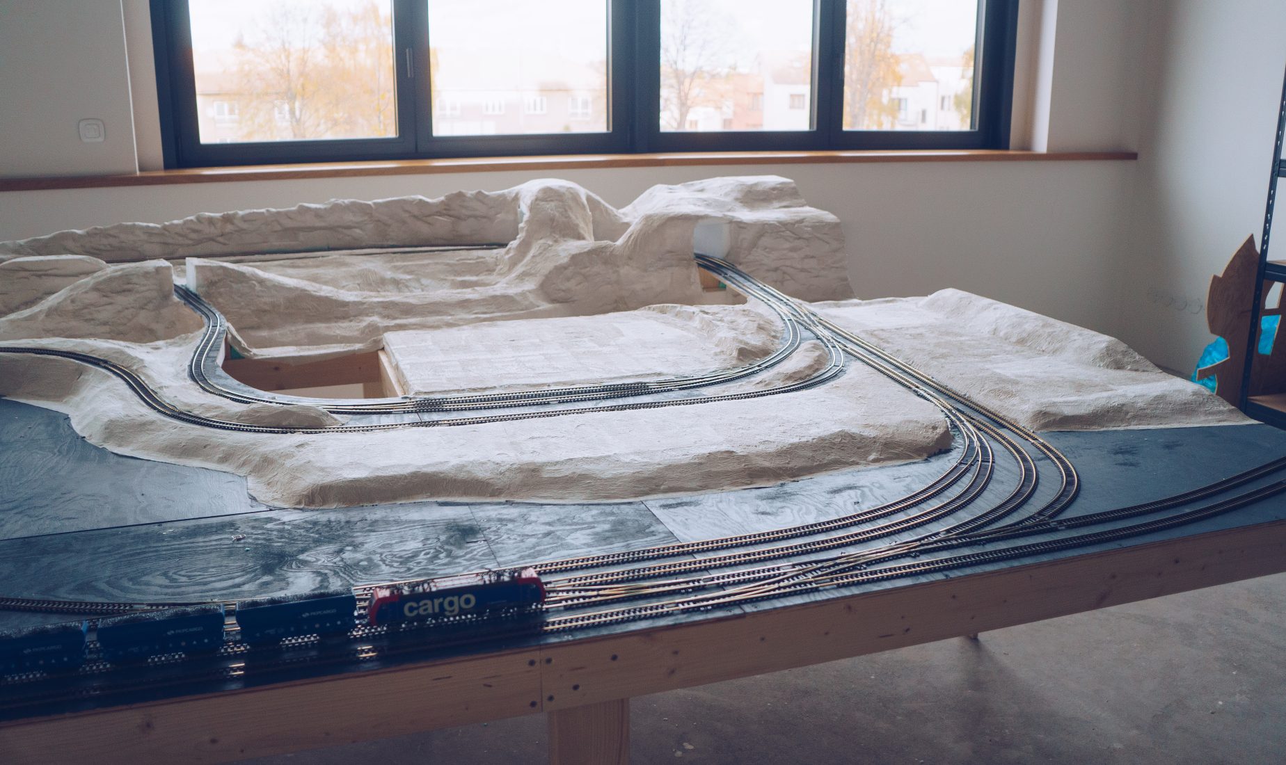 Explore Model Railroads & Diorama Train Creations